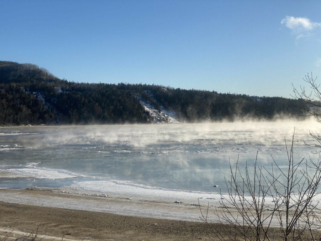 Sea Smoke on the St. Lawrence and Blowing Whales - Baleines en direct
